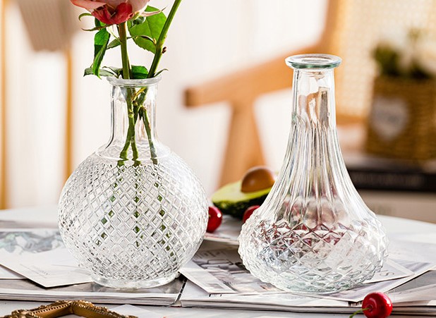 Diamond Pattern Glass Vase | Aesthetic Decor Shop