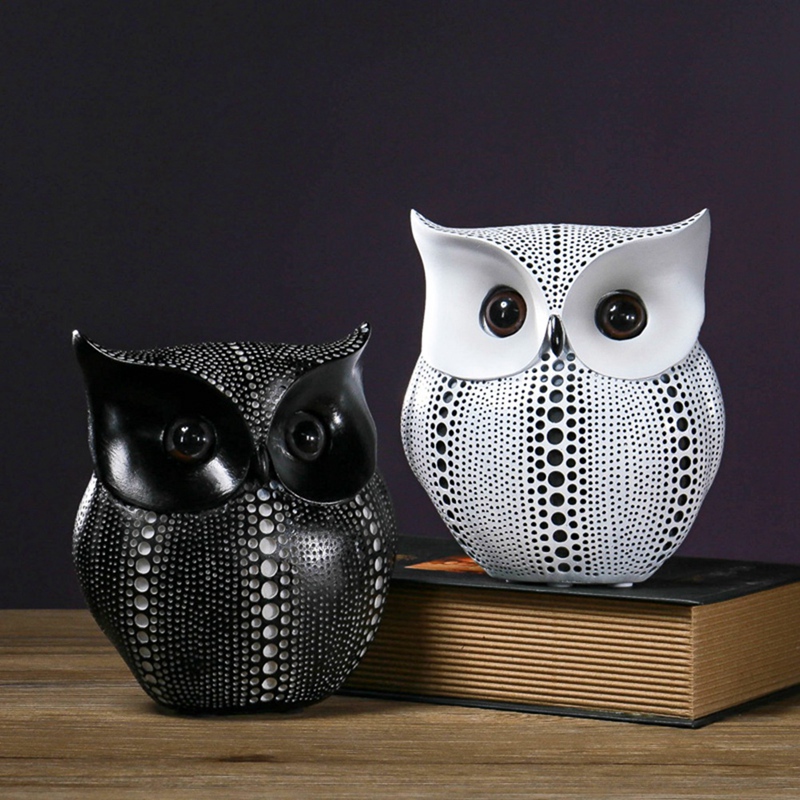 Resin Owl Decoration with Polka Dots Pattern | Aesthetic Decor Shop