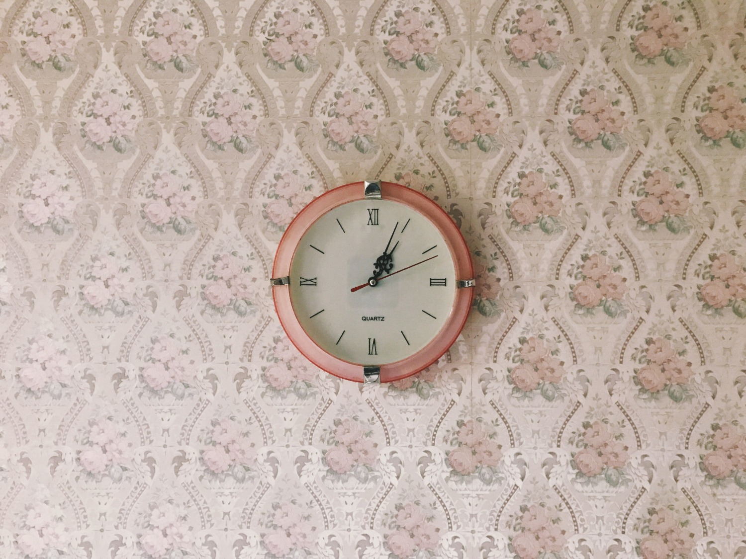 Aesthetic Clocks | Page 2 | The Other Aesthetic