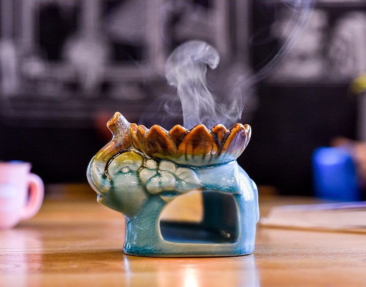 Ceramic Elephant-Shaped Oil Burner | Aesthetic Decor Shop